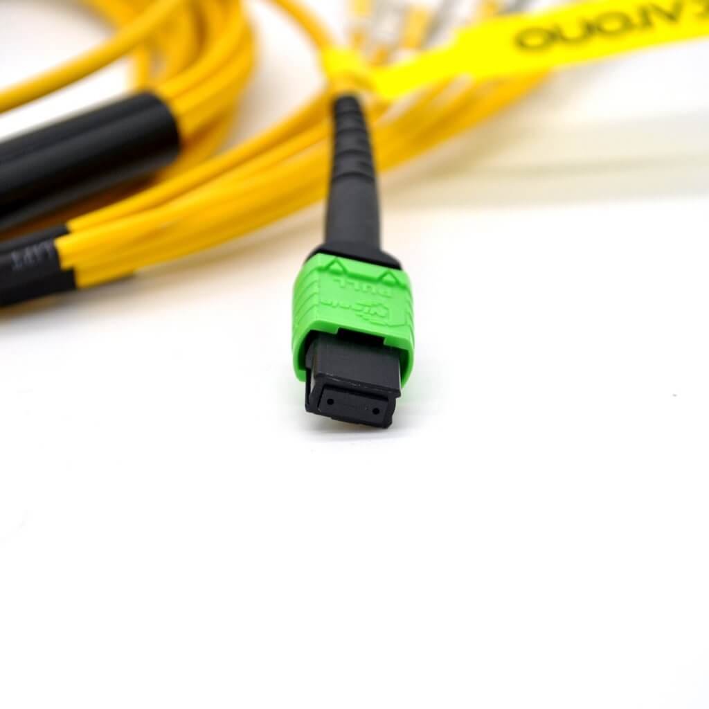 Karono MPO/MTP Fiber Breakout Cable, MPO to 8 x LC (4 Duplex), 9/125 Singlemode, Polarity B(Key ...